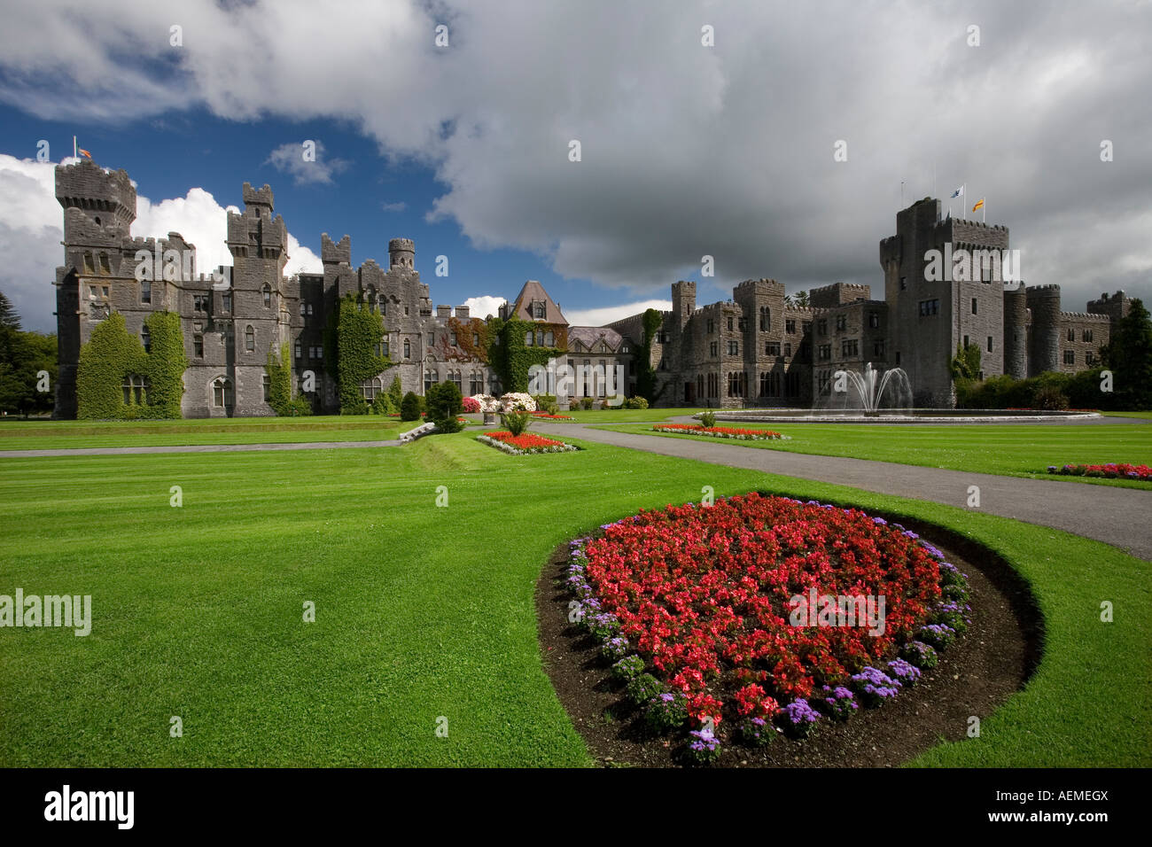 Ashford castle mayo hi-res stock photography and images - Alamy