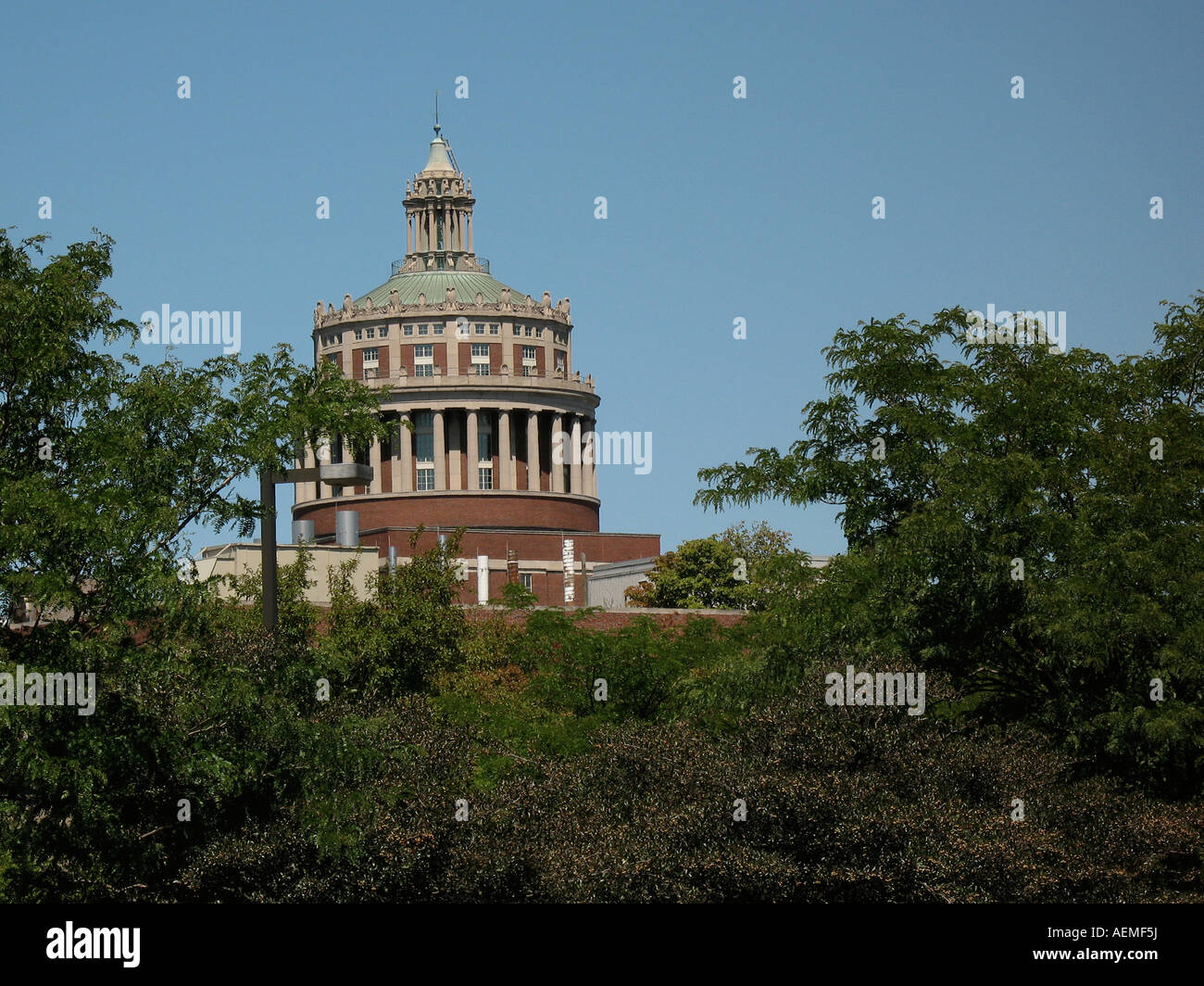 Rush rhees library university rochester hi-res stock photography and ...