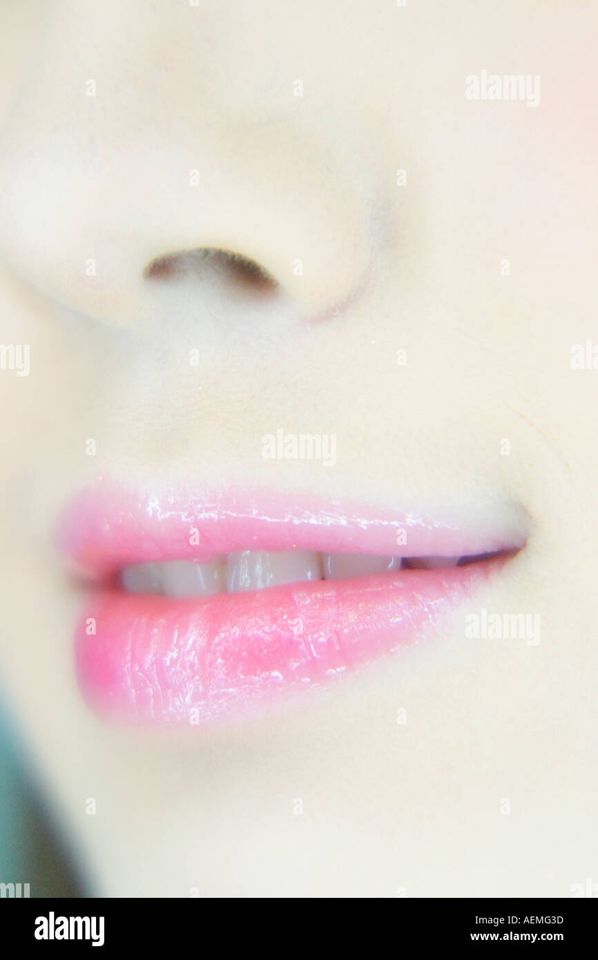 Body lips kissing hi-res stock photography and images - Alamy