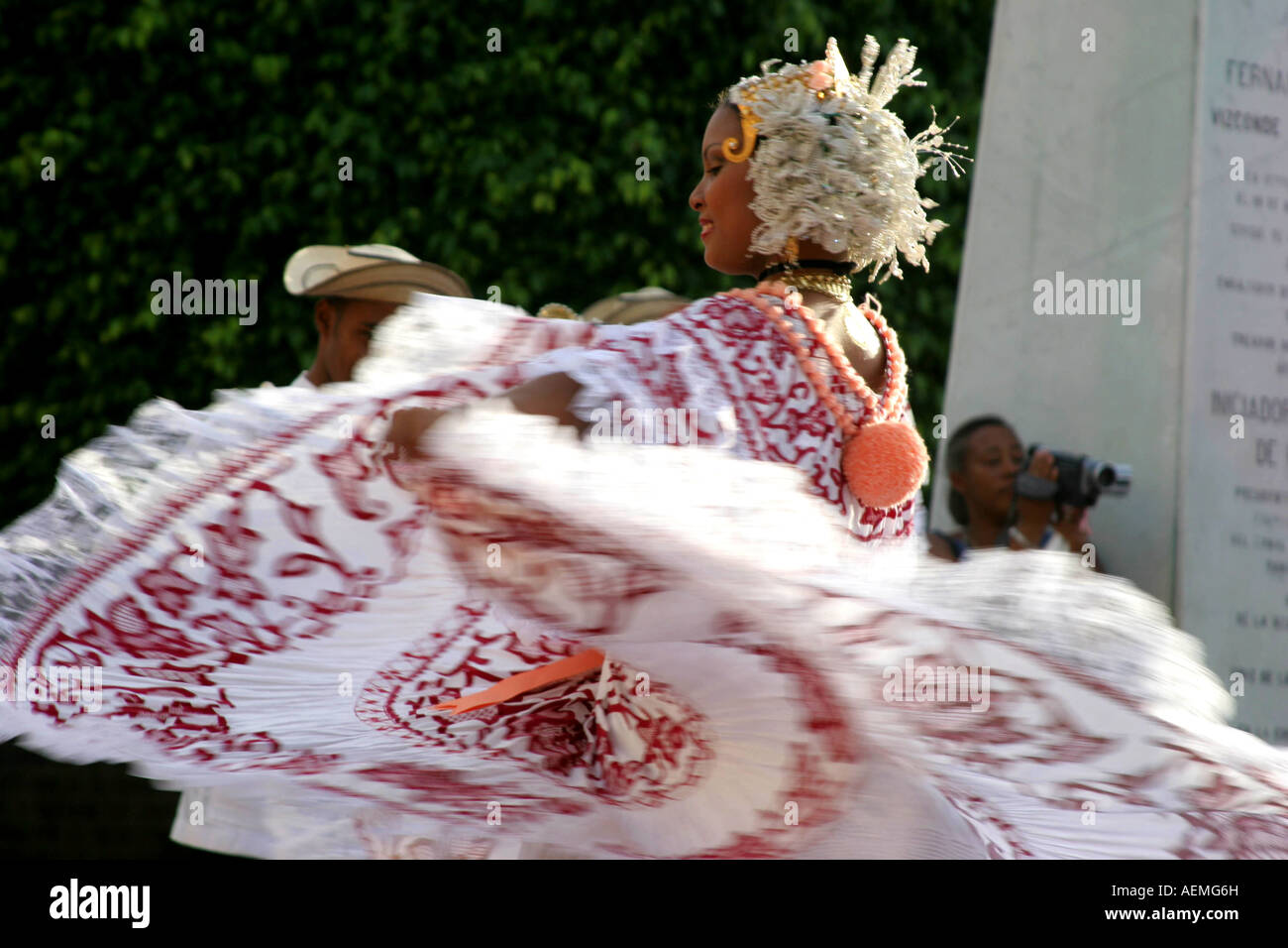 Tamborito dance hi-res stock photography and images - Alamy