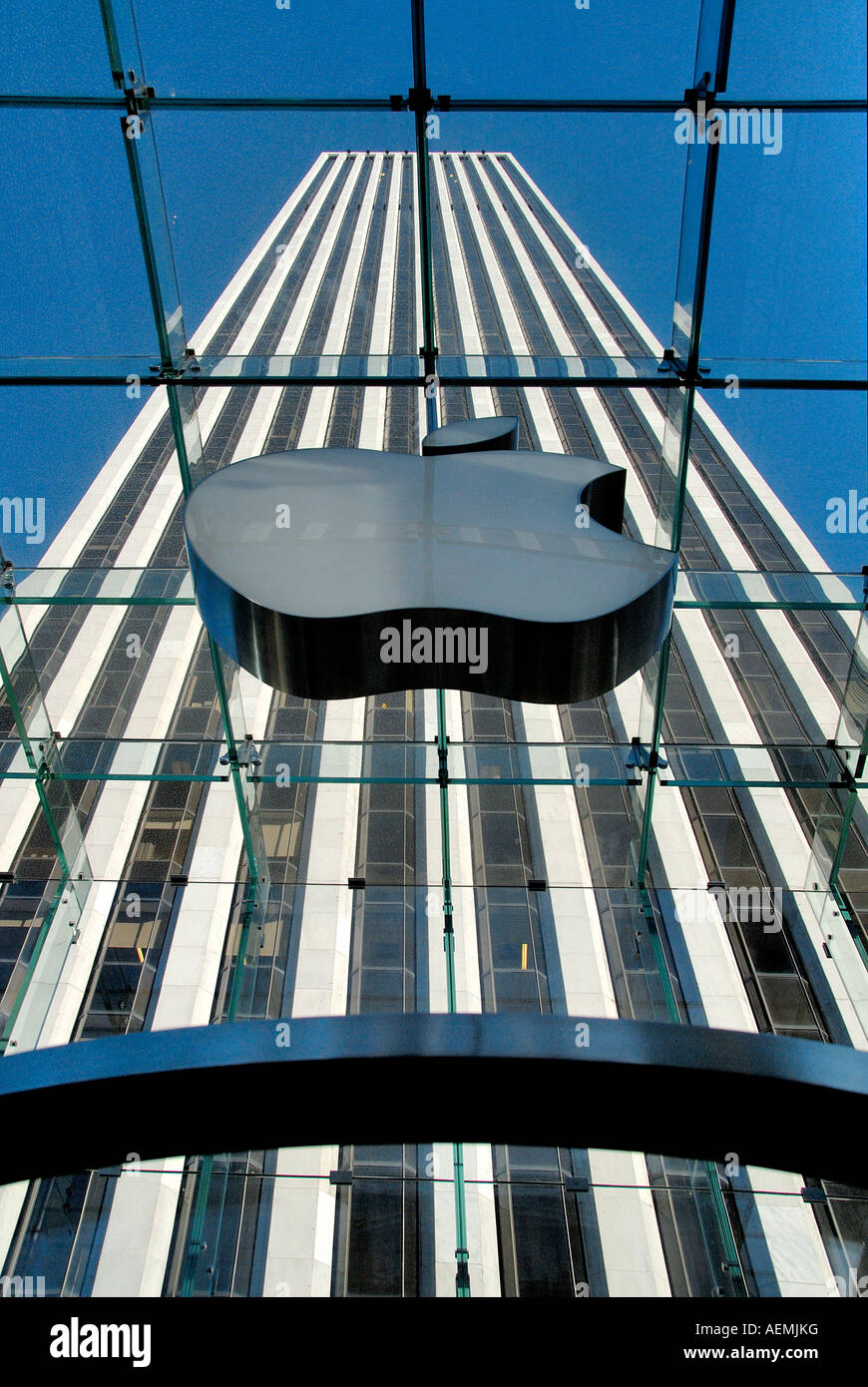 Glass staircase in Apple Store on Fifth Avenue, New York Stock Photo ...