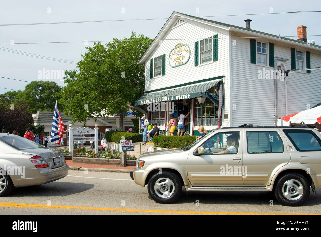 Small Town America Country Store Stock Photo - Alamy