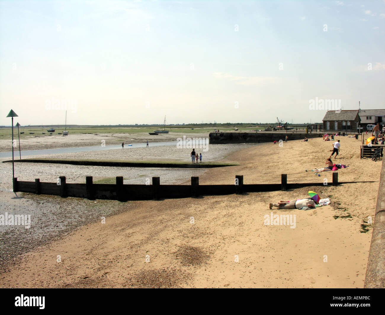 Leigh on sea beach hi-res stock photography and images - Alamy