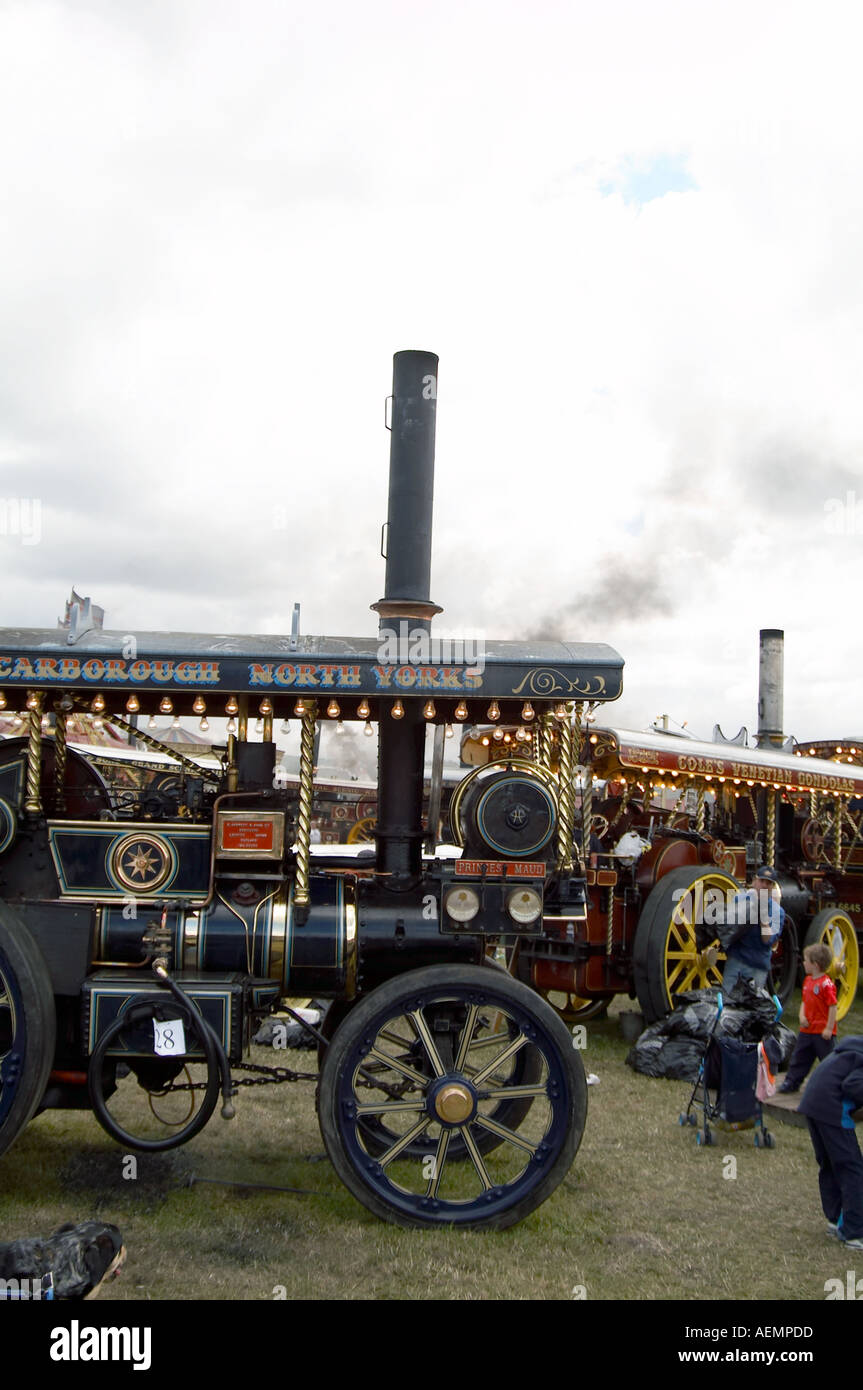 traction engine smoke steam power fire historic funnel coal tractor ...