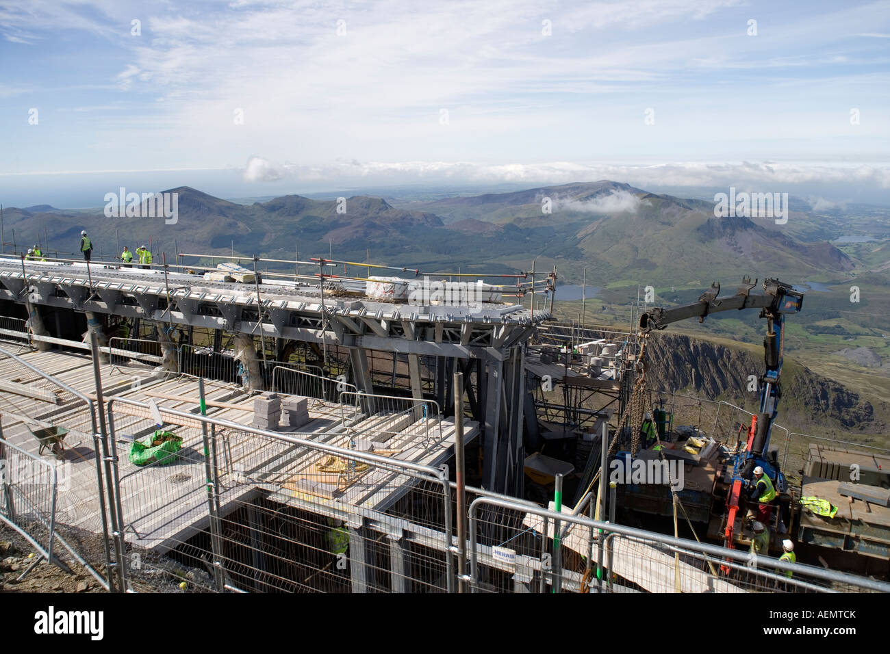 Building the new cafe on the top of Snowdon, North Wales Stock Photo ...