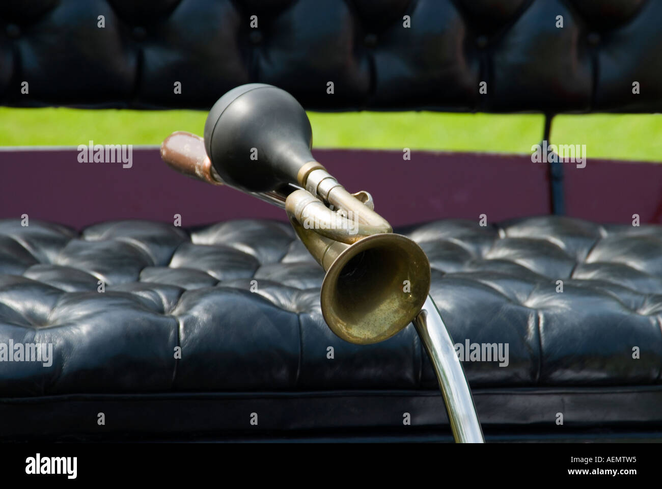 1911 oldsmobile steering stick hi-res stock photography and images - Alamy