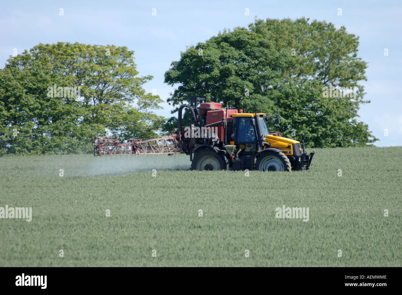 Field Crop Spraying Stock Photo - Alamy
