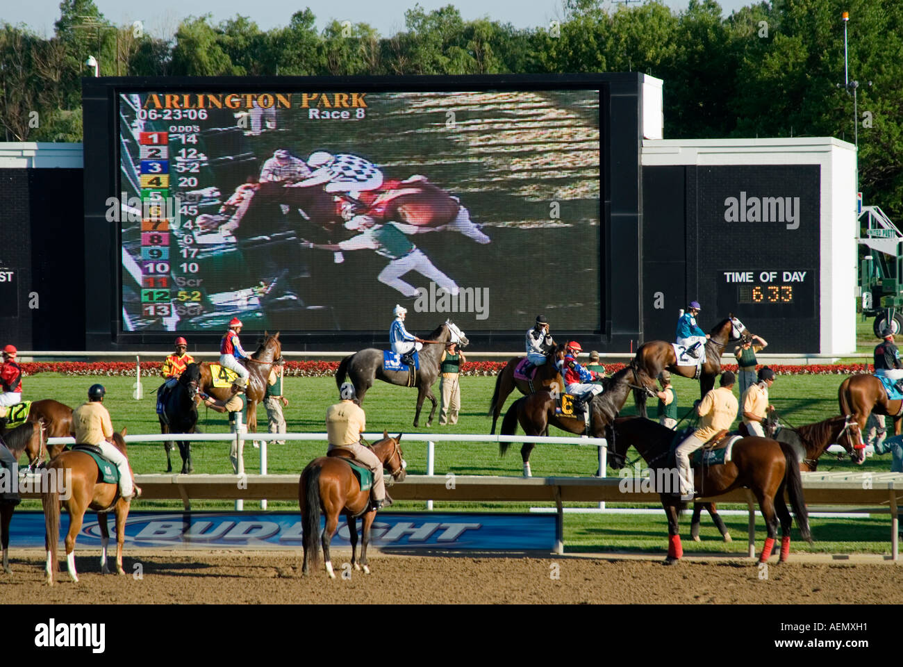 Loading things hi-res stock photography and images - Alamy