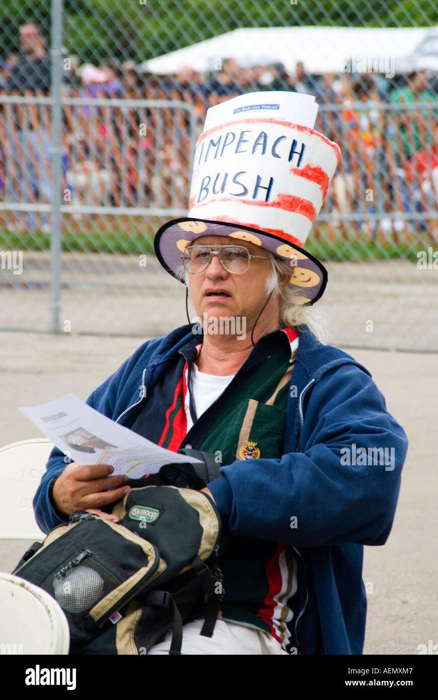 Comedy protest hi-res stock photography and images - Alamy