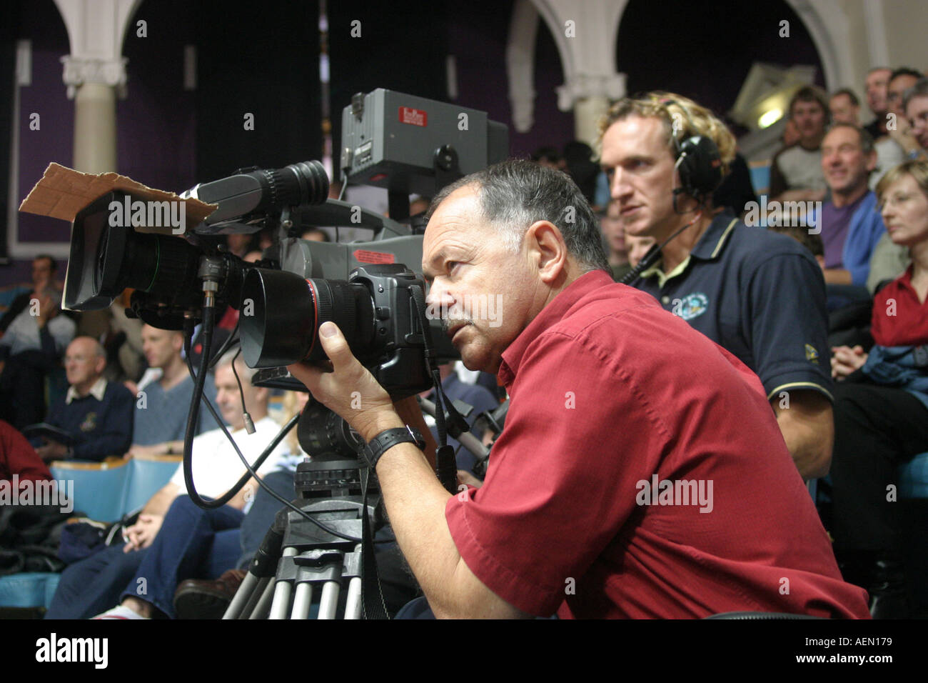 Open squash hall hi-res stock photography and images - Alamy