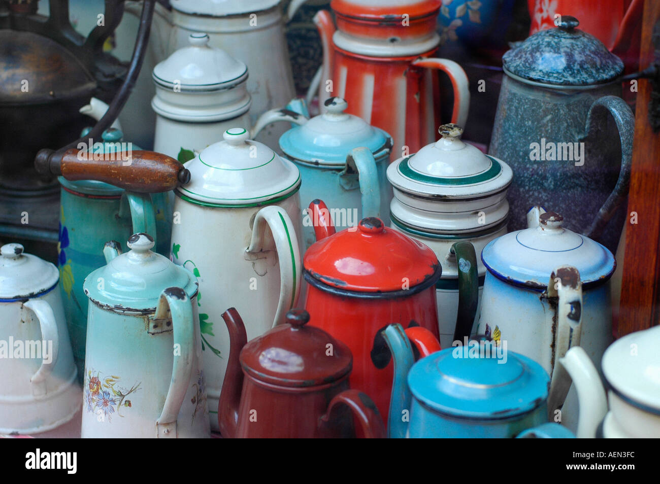 OLD FASHIONED TEAPOTS Stock Photo - Alamy