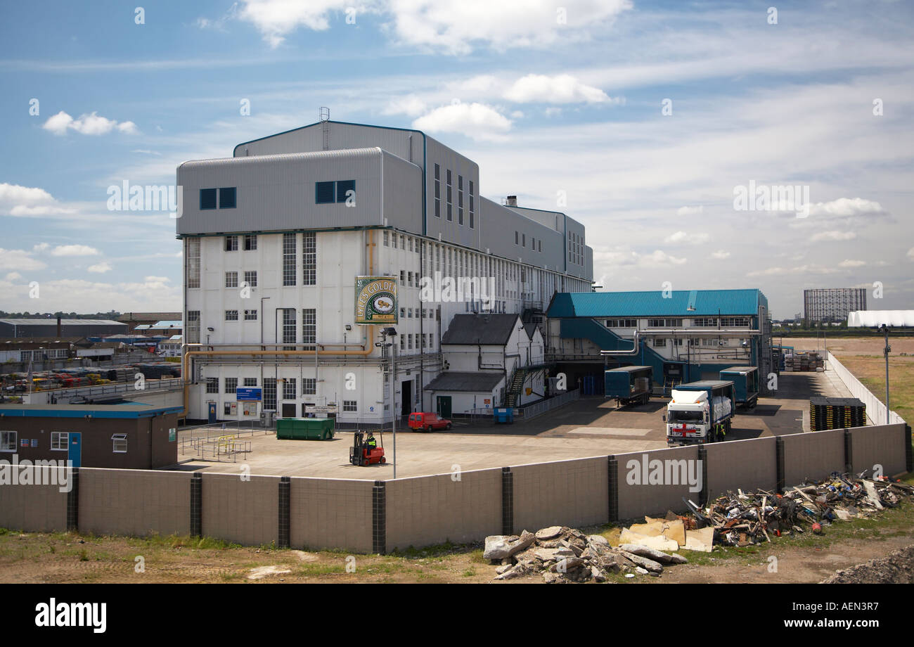Lyles golden syrup factory in Plaistow Stock Photo - Alamy