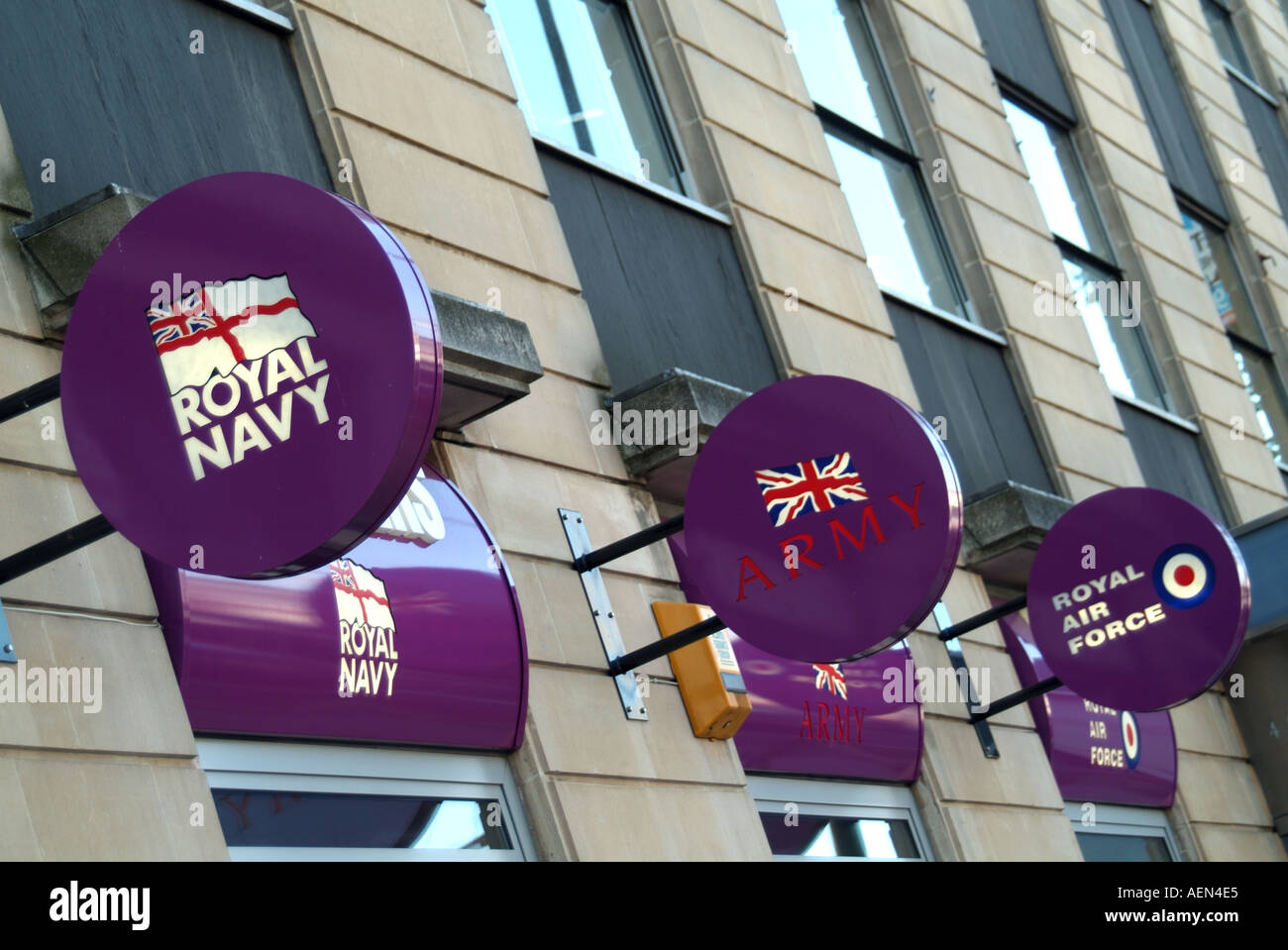 Armed forces badges hi-res stock photography and images - Alamy
