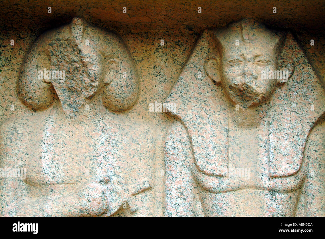 damaged defaced artefacts ancient egypt Stock Photo - Alamy