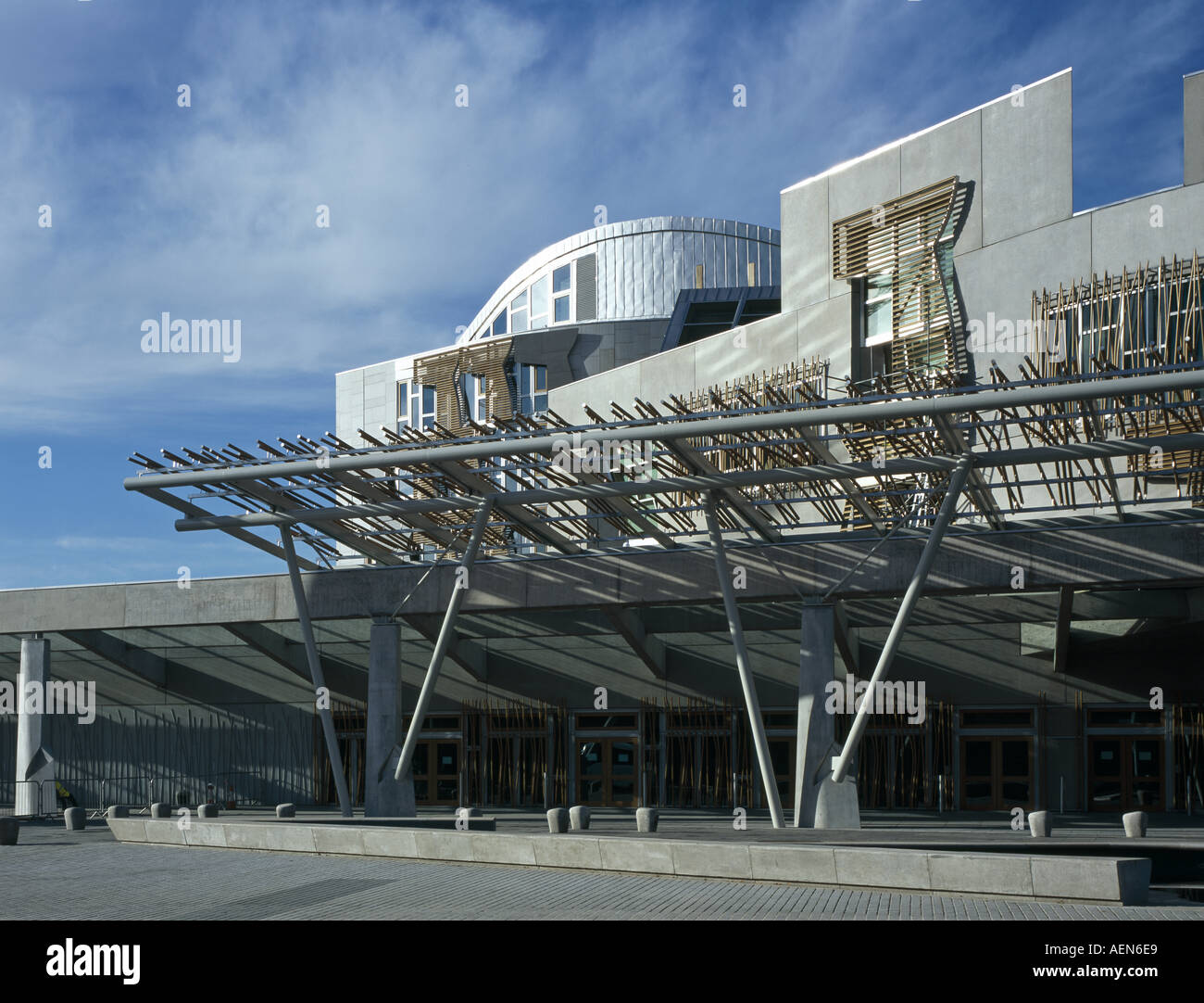 Scottish parliament buildings hi-res stock photography and images - Alamy