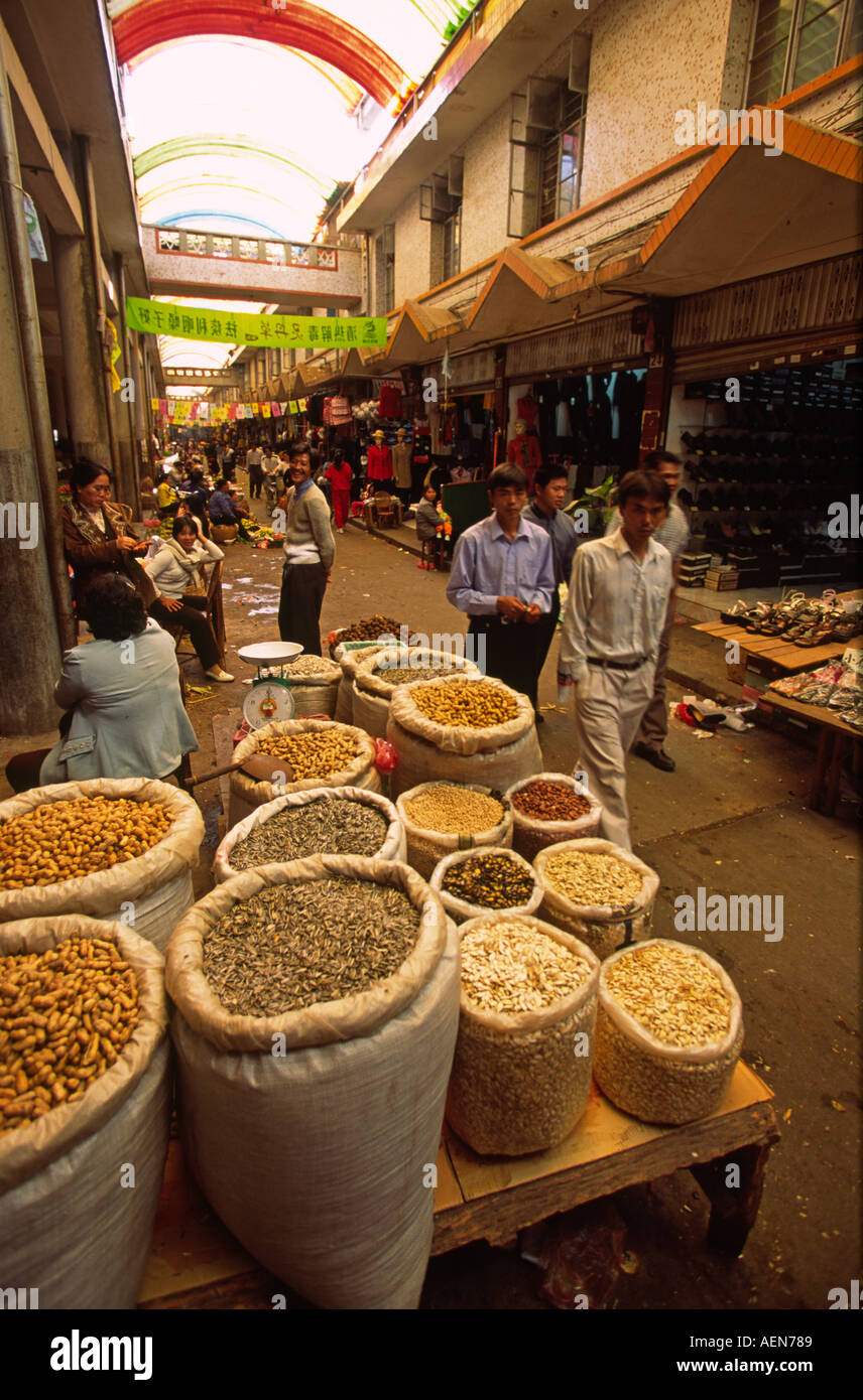 China Yunnan Jinghong local market stalls Stock Photo - Alamy