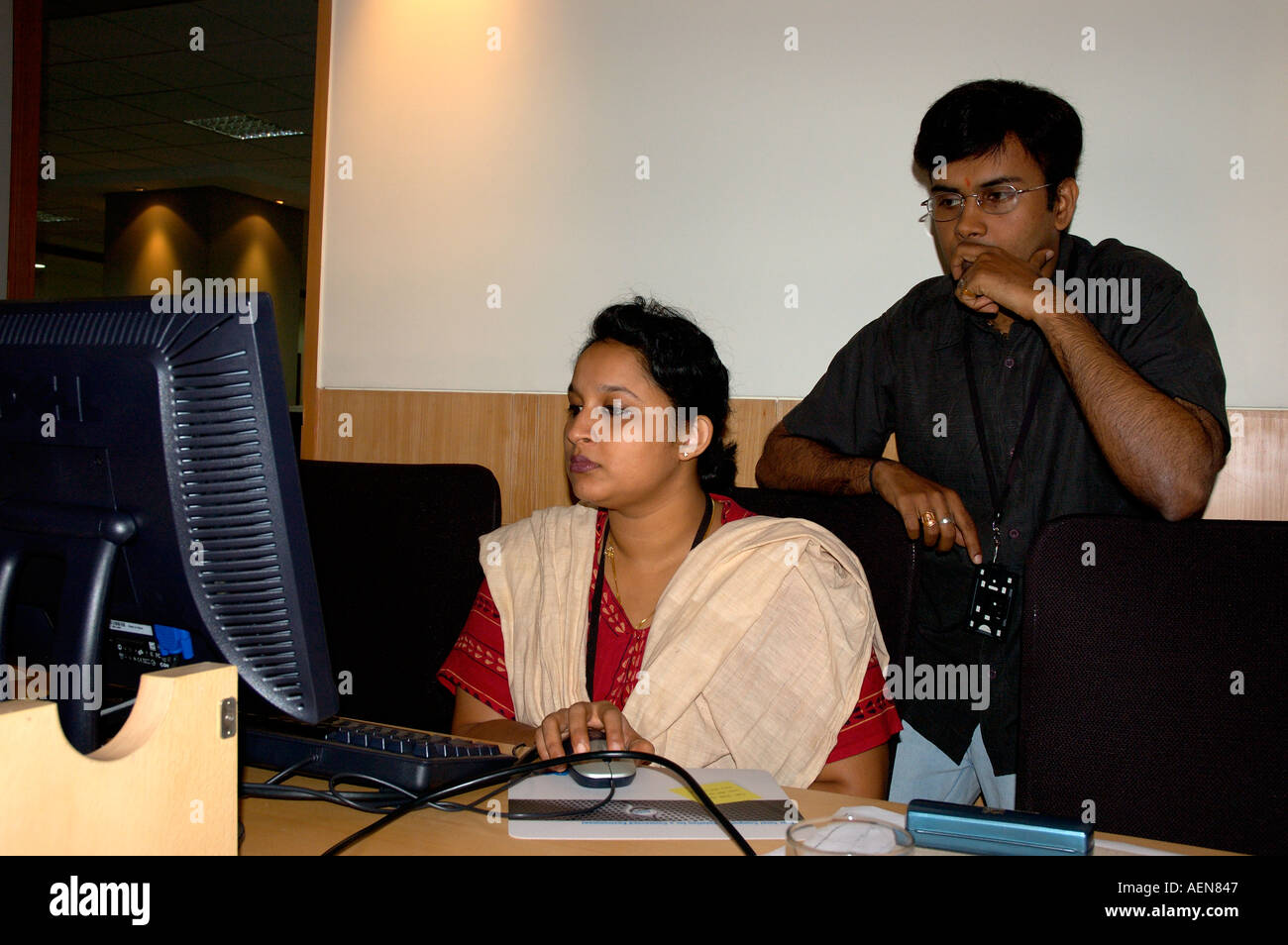Office in india hi-res stock photography and images - Alamy