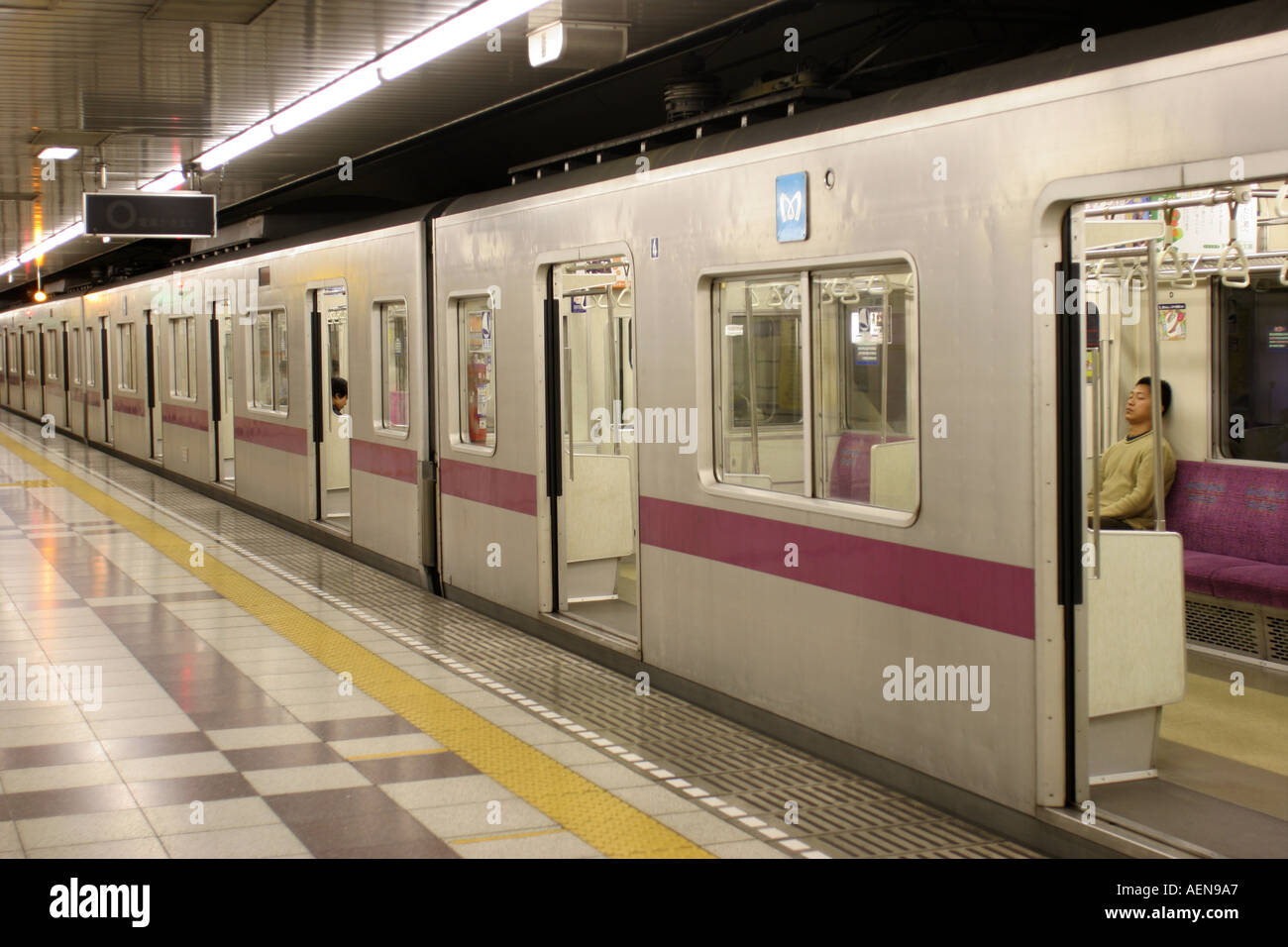 Subway Train Tokyo Japan Stock Photo - Alamy