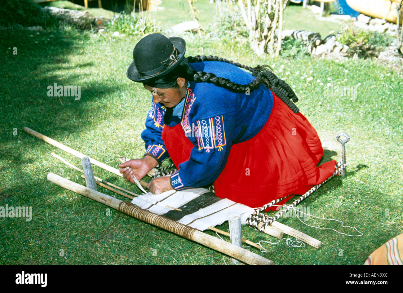 Inca weaving tradition hi-res stock photography and images - Alamy