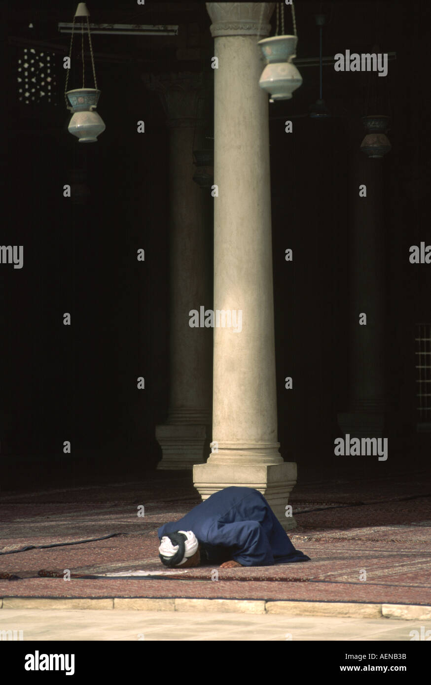 Egyptian man praying in mosque Cairo Egypt Stock Photo - Alamy