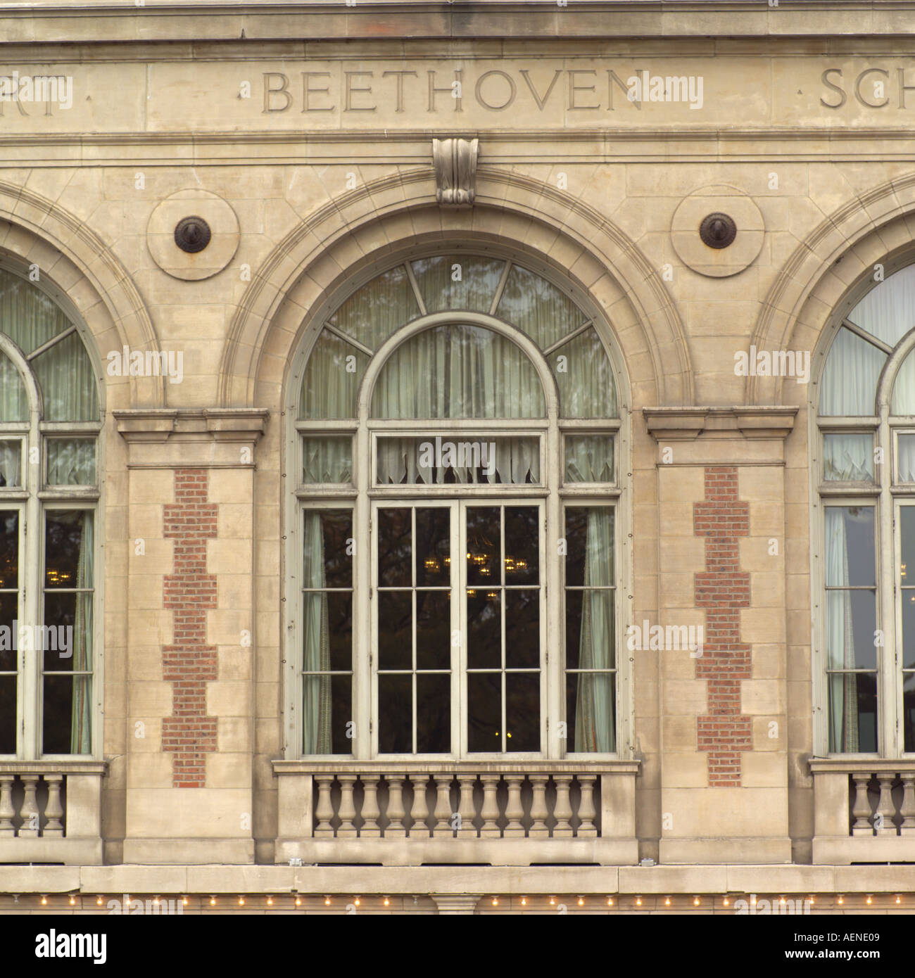 Theodore thomas orchestra hall hi-res stock photography and images - Alamy