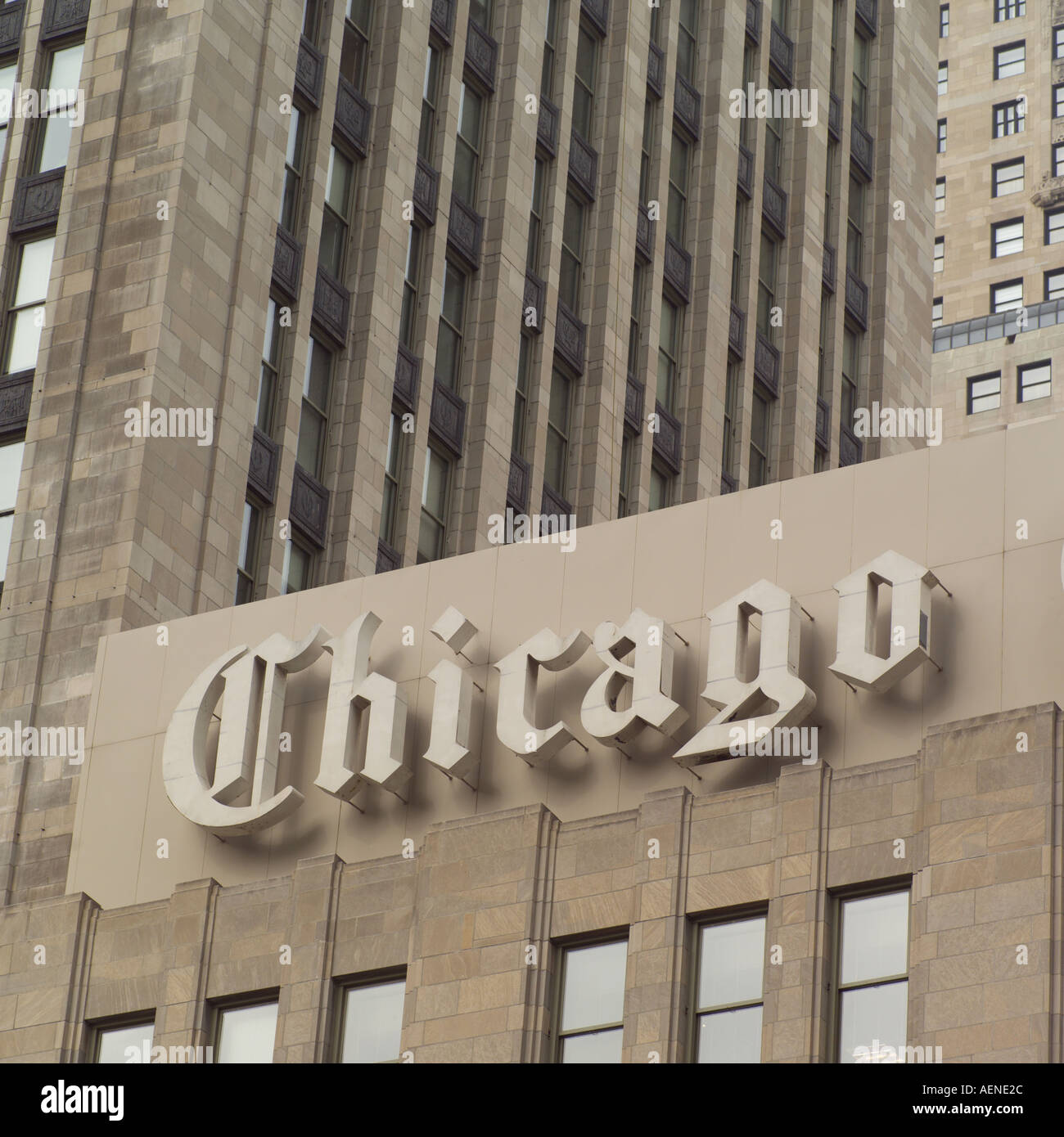 Office building chicago hi-res stock photography and images - Alamy