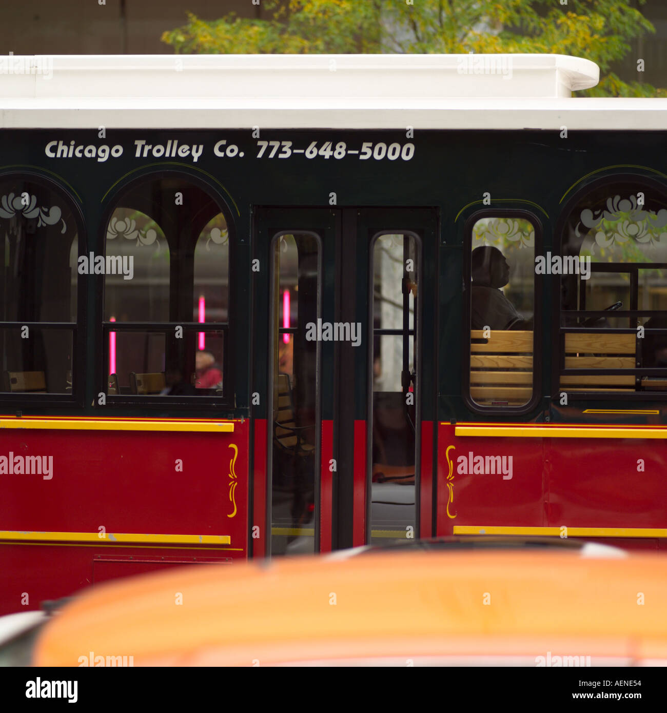Chicago tram hi-res stock photography and images - Alamy