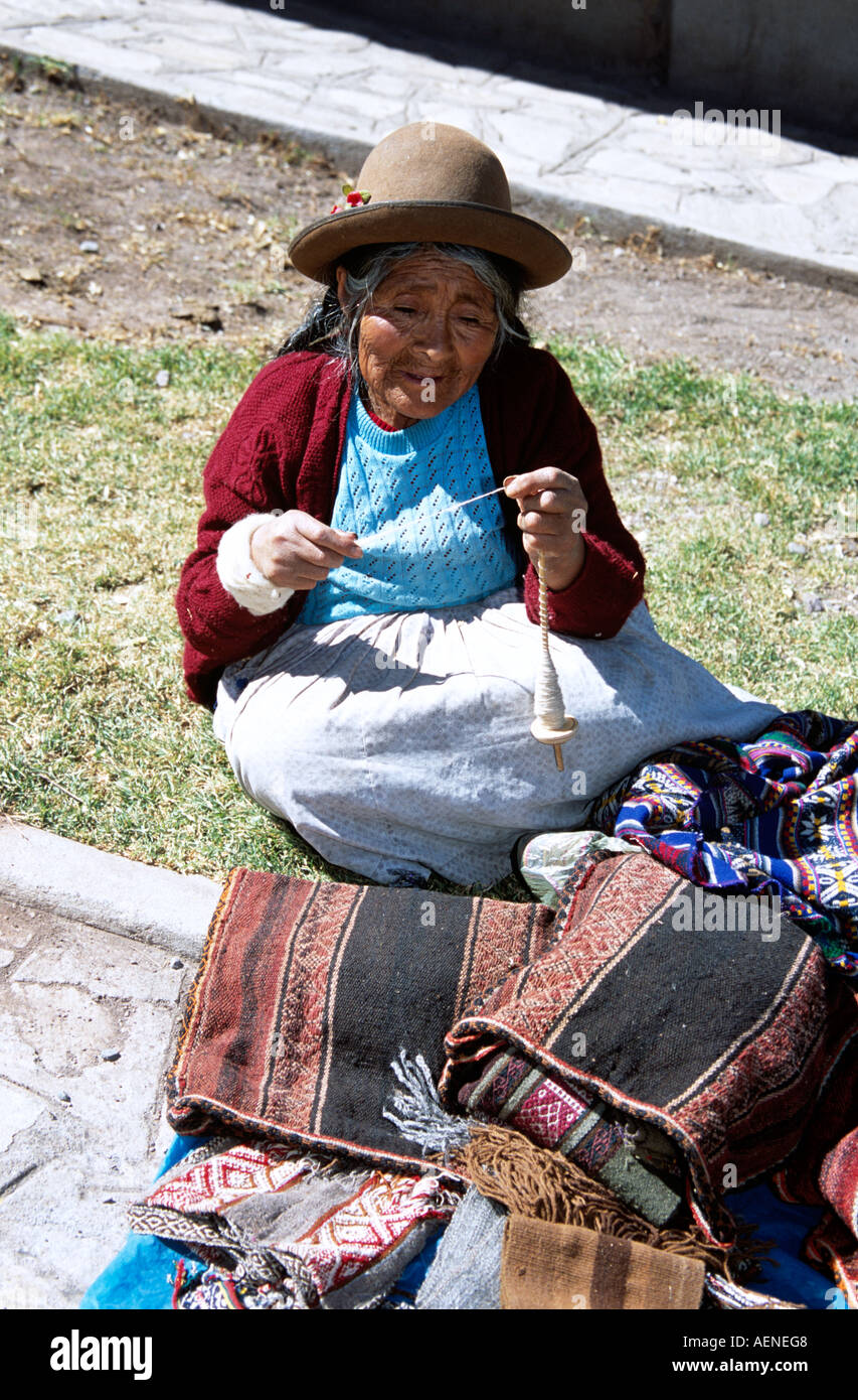 Portrait elderly peruvian woman hi-res stock photography and images - Alamy