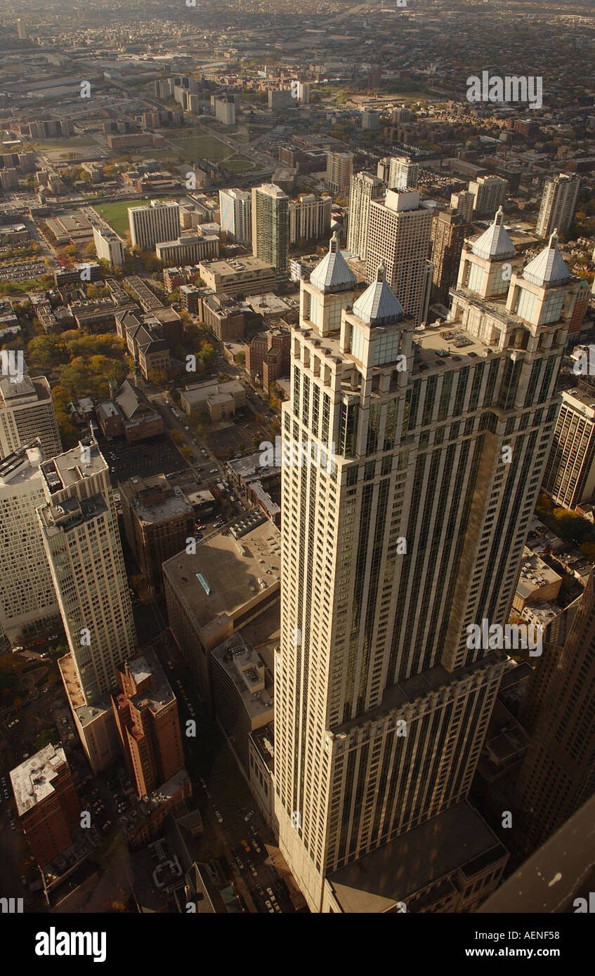 Aerial vertical view chicago skyscrapers hi-res stock photography and ...