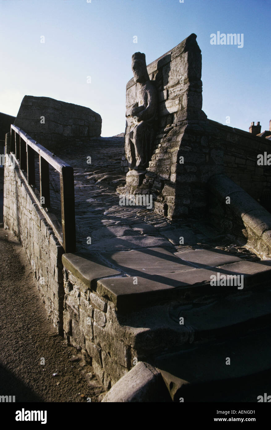 Crowland Triangular Bridge originally spanned 3 streams of The River ...