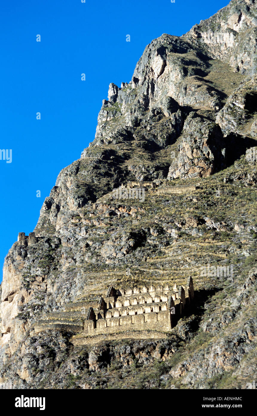 Granary or grain silo on Pinkuylluna Mountain, Ollantaytambo, Sacred ...