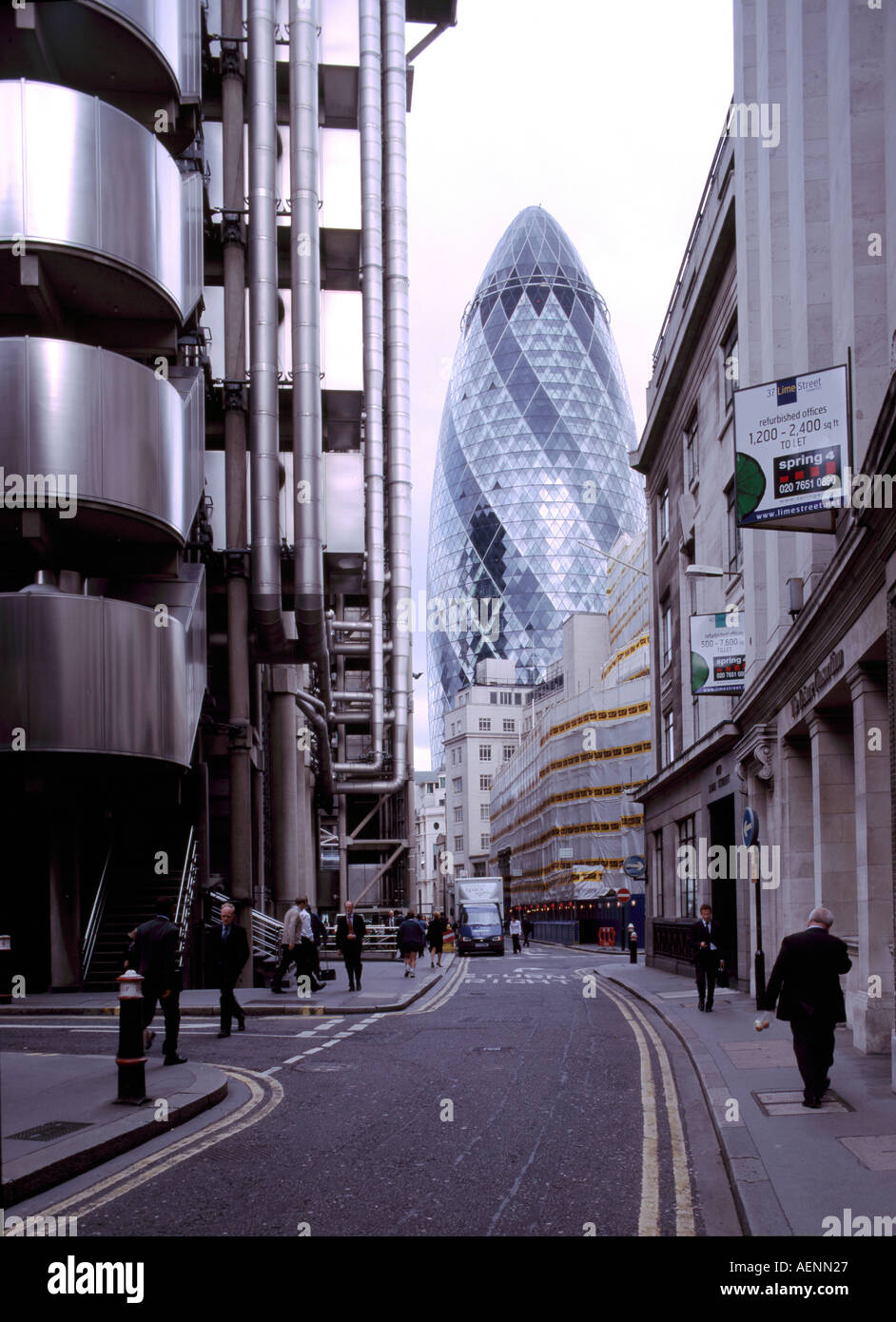 London, Lloyds Building und Swiss-Re-Tower, Erbaut 2000 und 2004 Stock ...