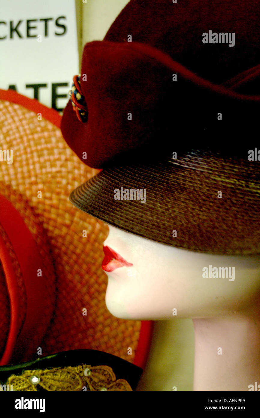 Retro Woman Man Notting Hill, London Stock Photo - Alamy