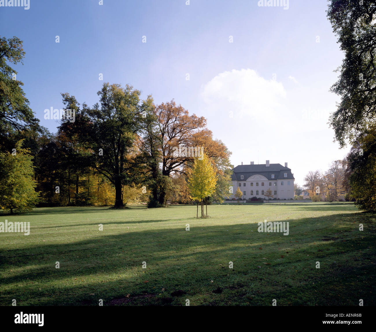 Cottbus, Schloßpark Branitz, Blick auf das Schloß von Westen Stock ...