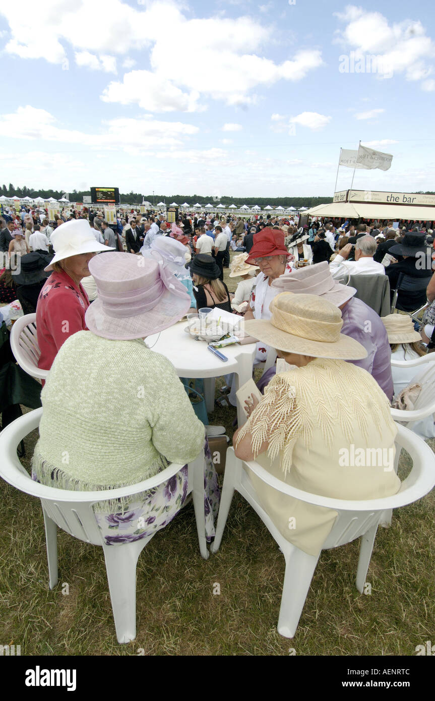 Royal Ascot races Ladies Day Ascot London Thursday 22nd June 2006 Stock ...