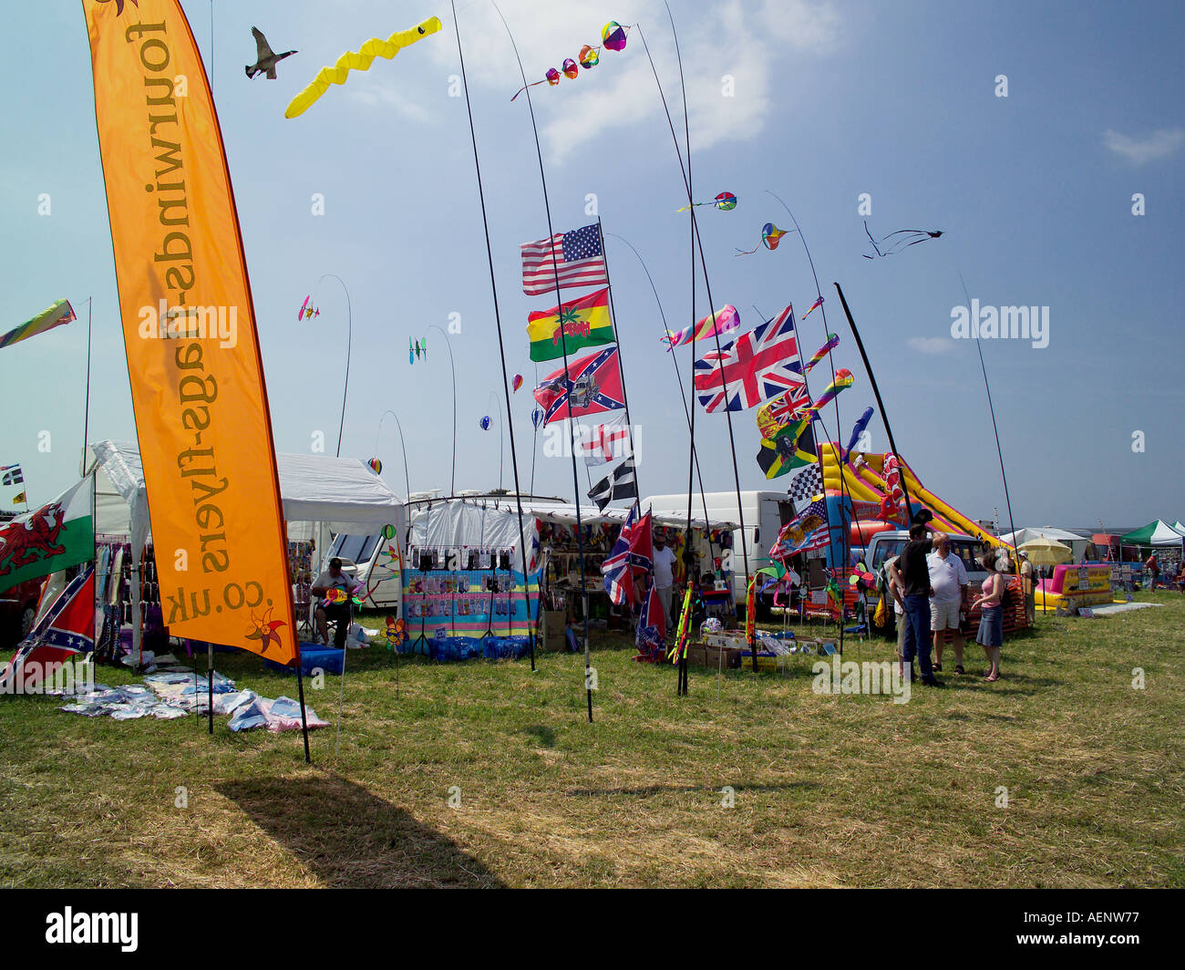 Show flag hi-res stock photography and images - Alamy