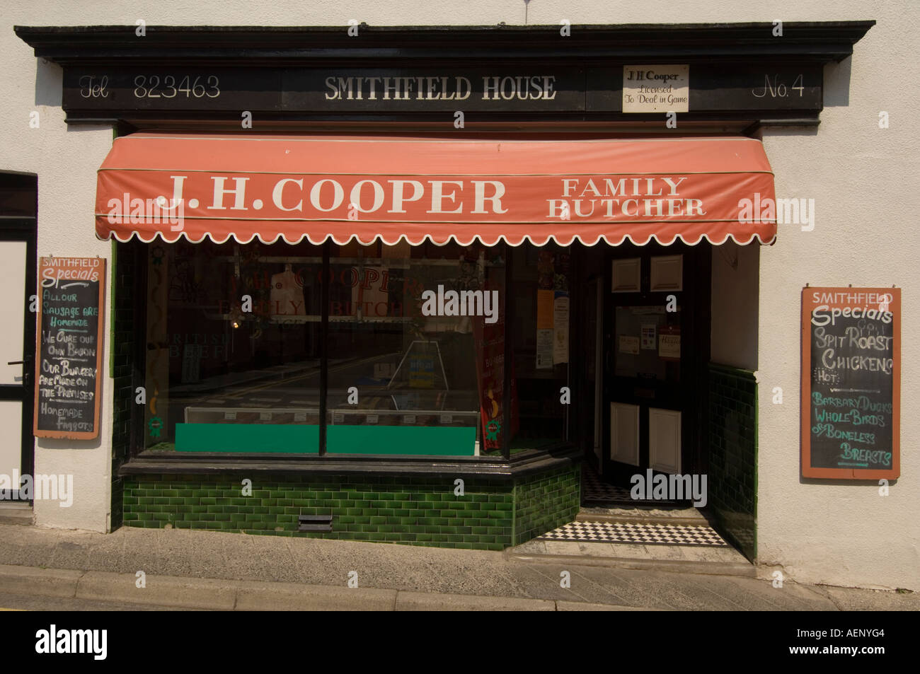 Family butcher hi-res stock photography and images - Alamy