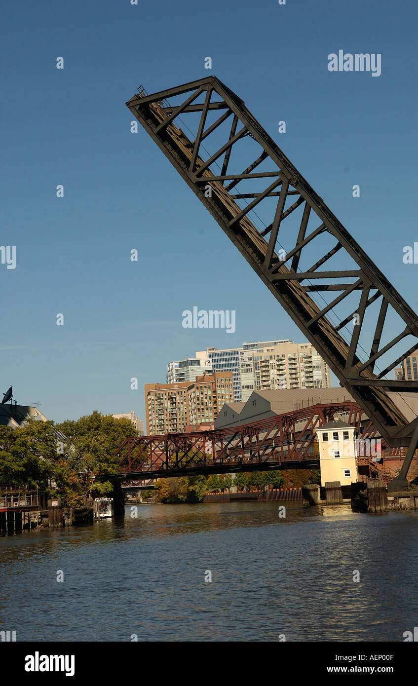 Draw bridge chicago hi-res stock photography and images - Alamy