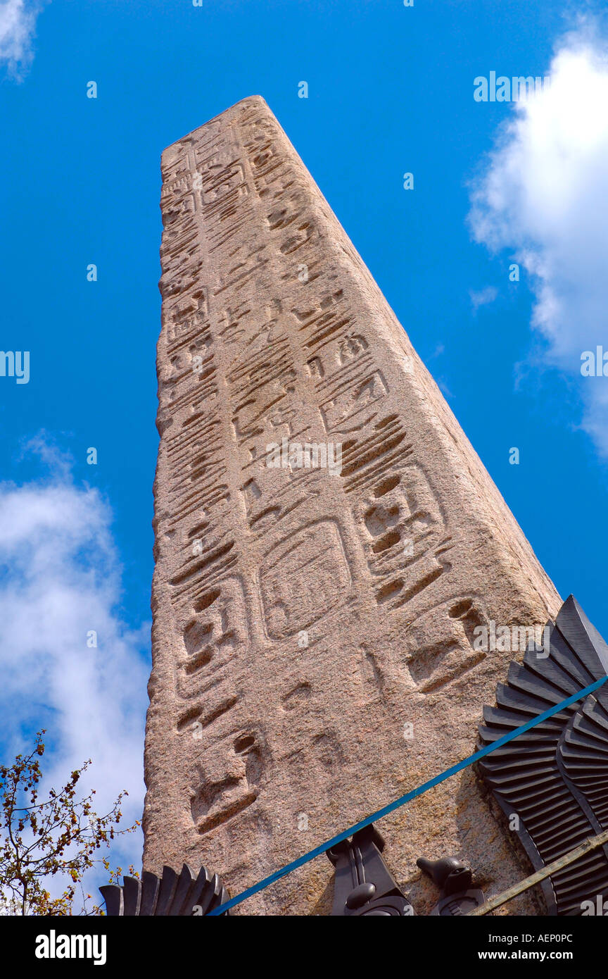 Cleopatras needle hi-res stock photography and images - Alamy