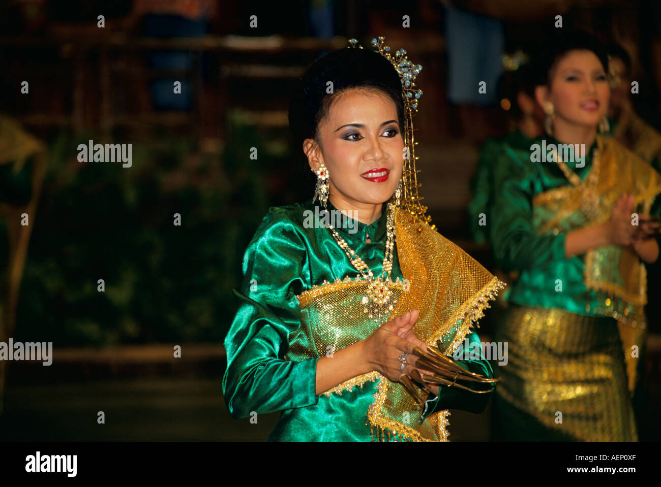Fingernail dance hi-res stock photography and images - Alamy