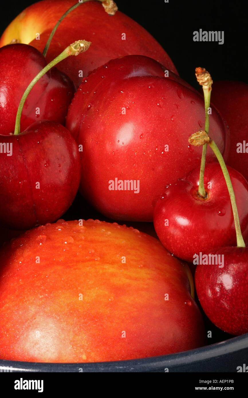 Bowl of red Fruit Stock Photo - Alamy