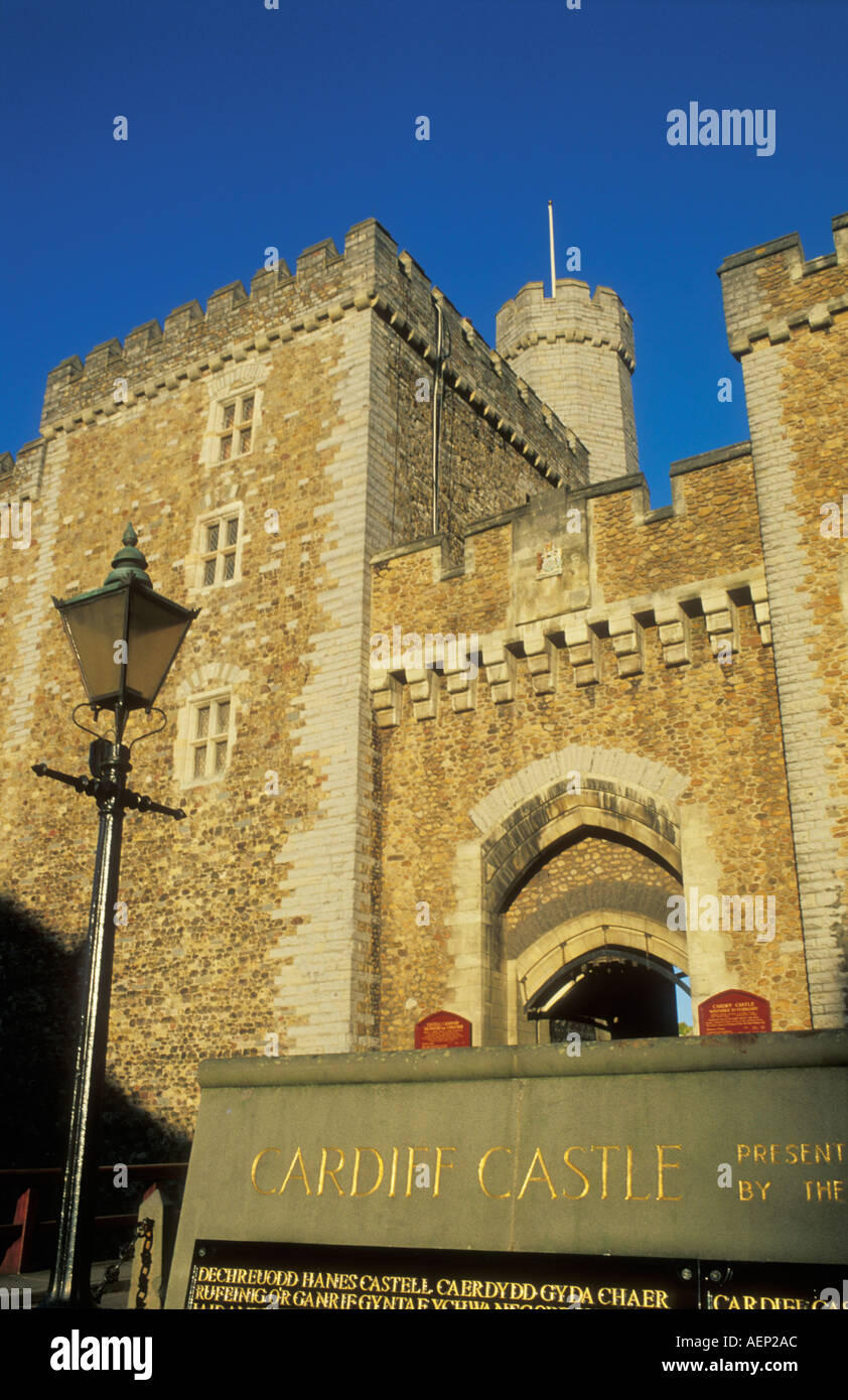 Portcullis gate hi-res stock photography and images - Alamy