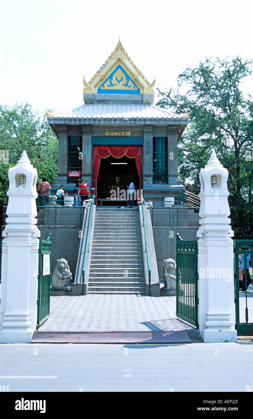 San Phra Kan Shrine, Lopburi, Thailand Stock Photo - Alamy