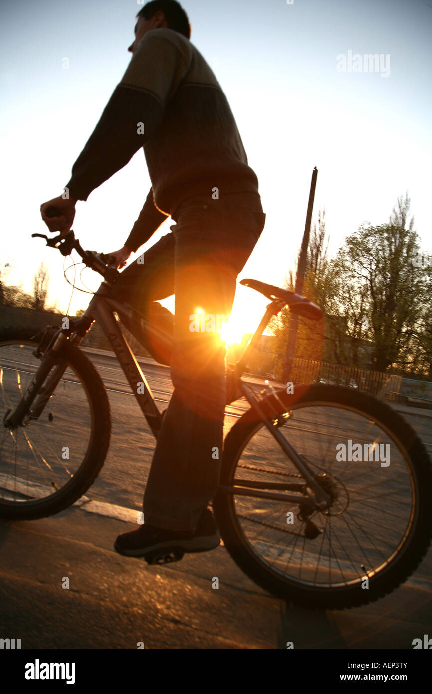 Races sunset silhouette hi-res stock photography and images - Alamy