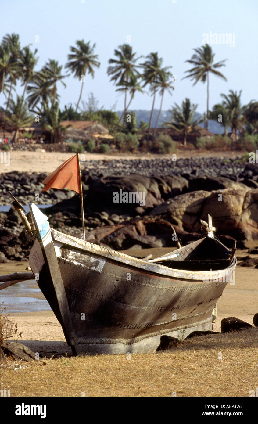 Traditional goan fishing boat hi-res stock photography and images - Alamy