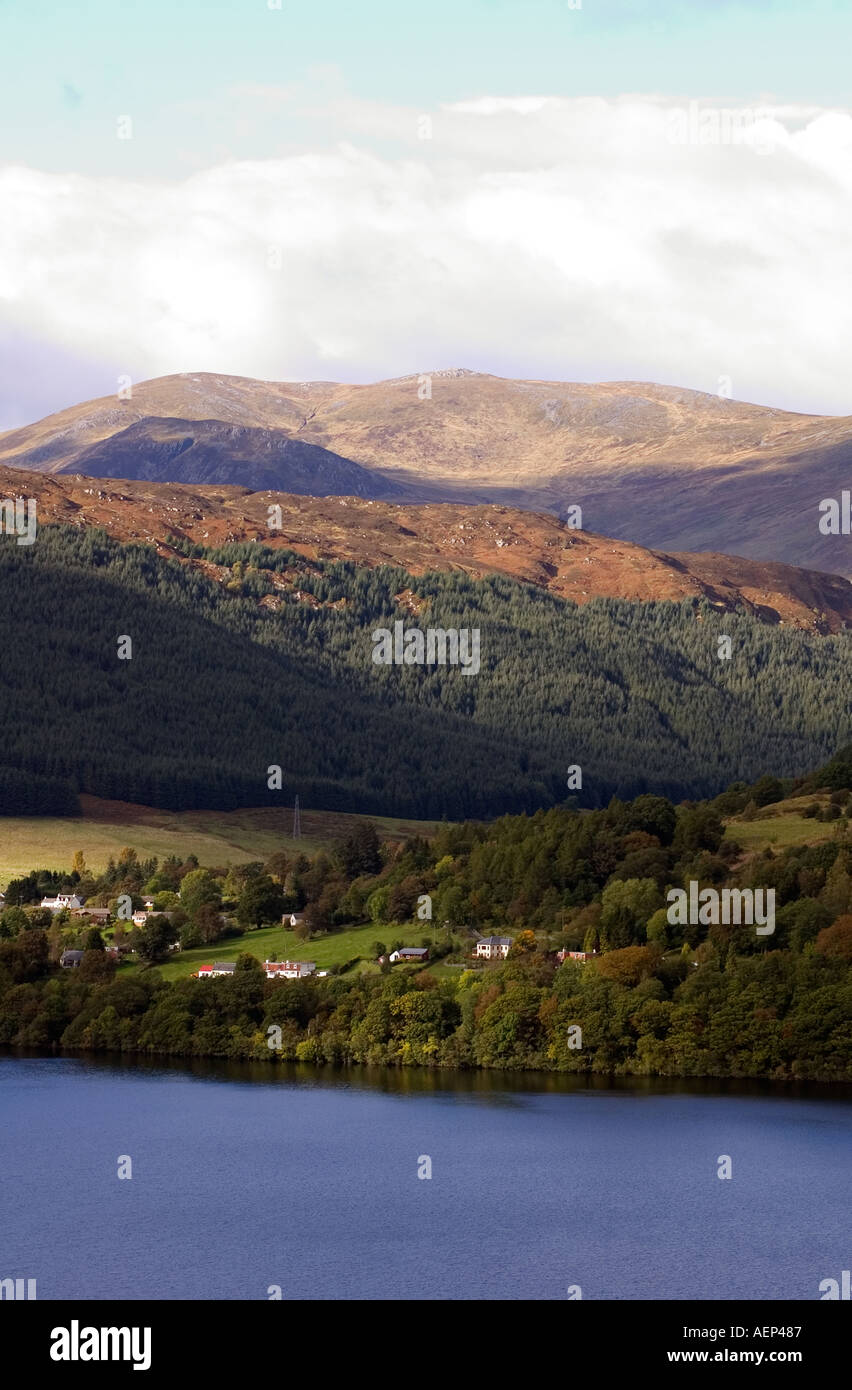 dh Ben Lawers LOCH TAY PERTHSHIRE Lochside village forest hillside ...