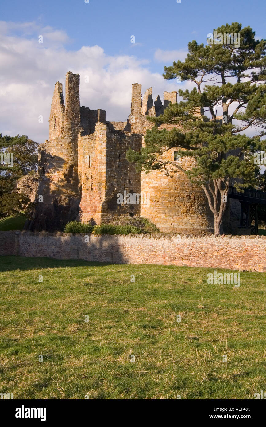 dh Dirleton Castle DIRLETON LOTHIAN Medieval castle ruins round tower ...