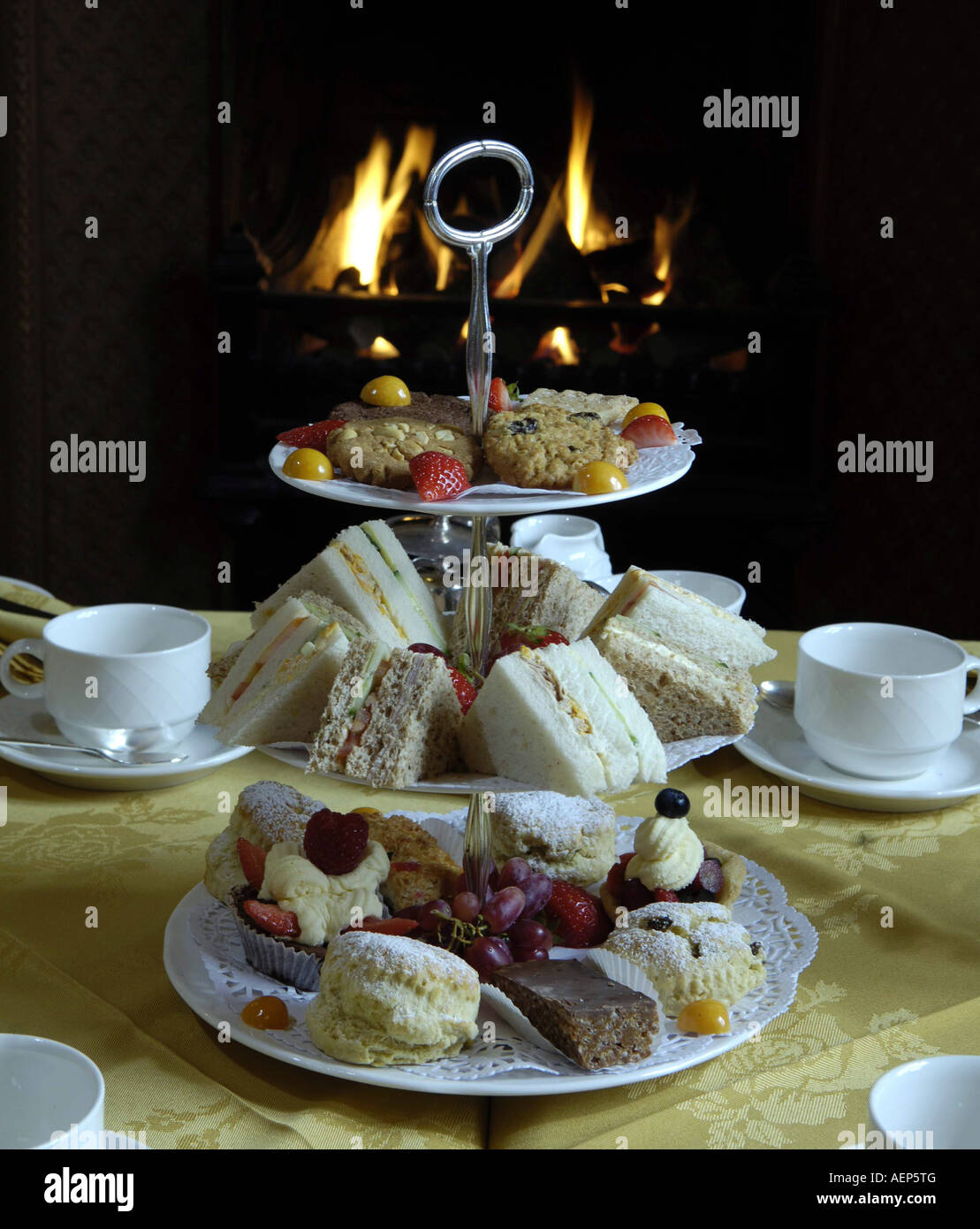 Victorian tea hi-res stock photography and images - Alamy