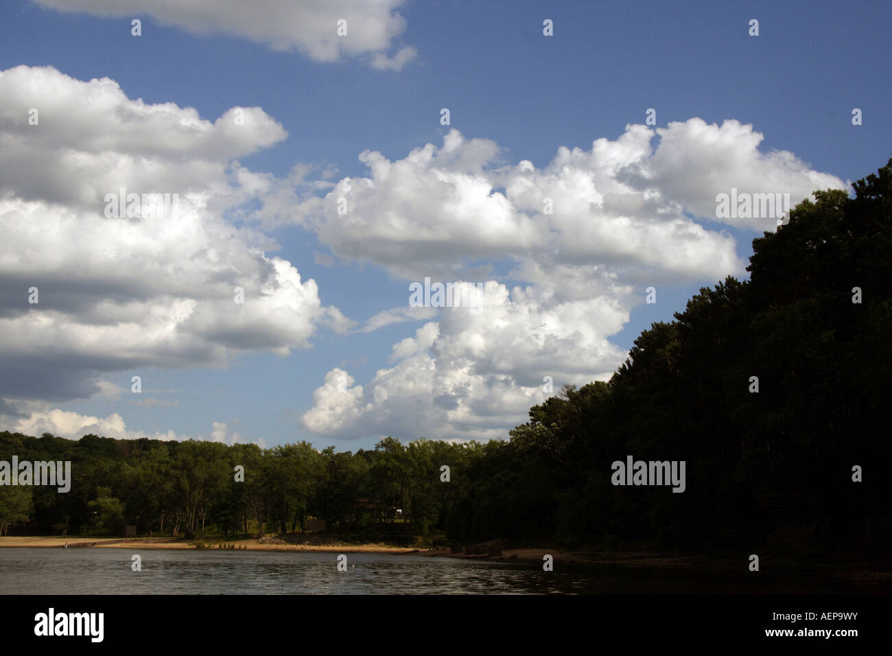 Wisconsin river. Wisconsin Dells. Blue sky white clouds Stock Photo - Alamy