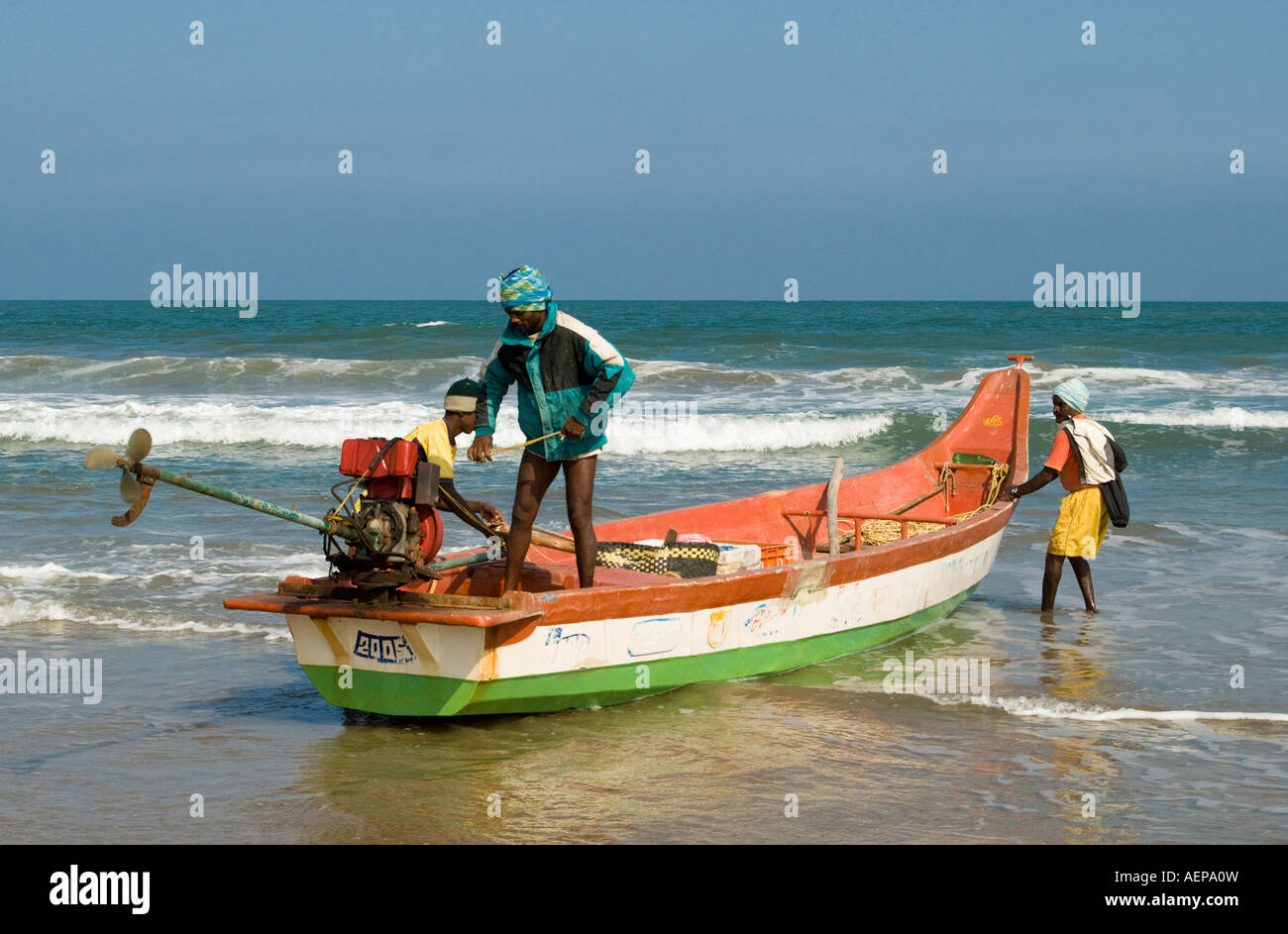 Fishermen getting ready to go fishing in Mammallapuram Stock Photo - Alamy